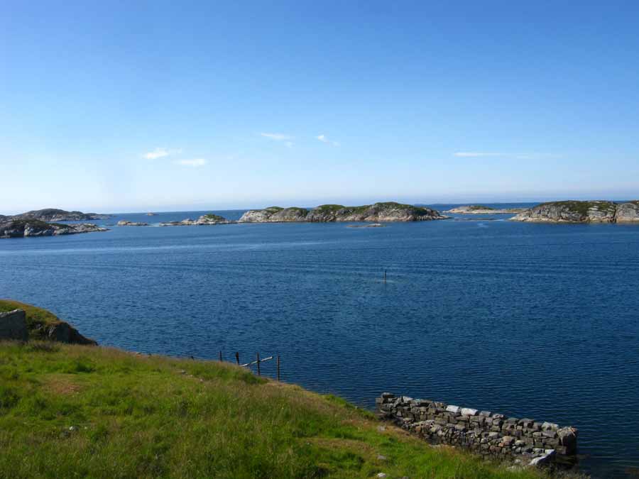 Ski and Paddle Norway 2009 » Blog Archive » Day 196. Leka to Royrvik